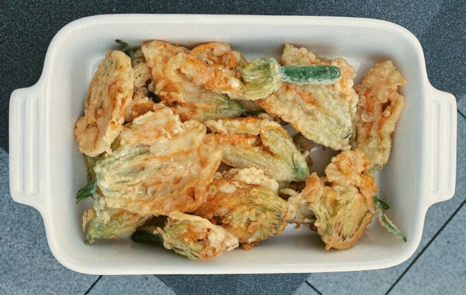 Italian Fried Zucchini Flowers - Deniz Selin